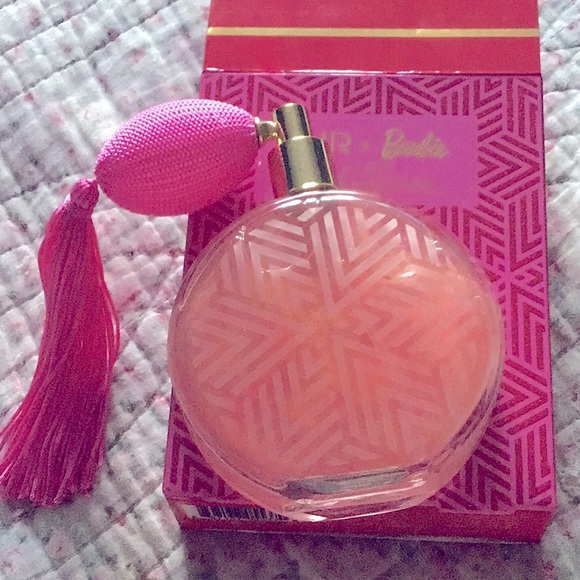 Pur | Makeup | Pur X Barbie Illuminating Setting Spray With Cute Pump ...